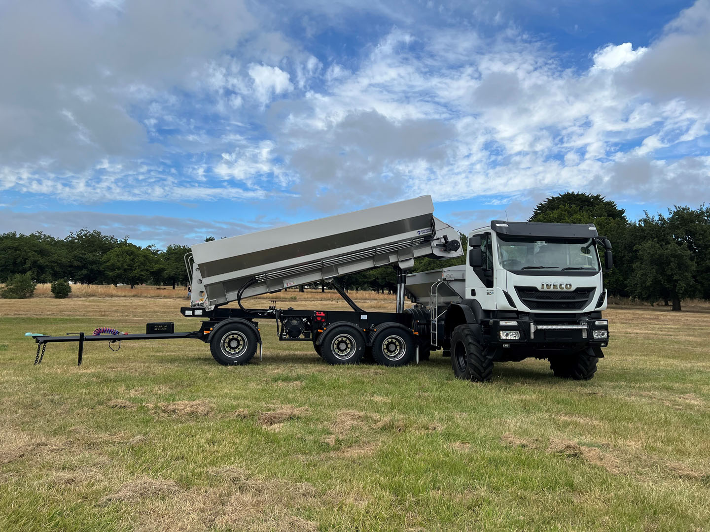 F6003 Feeder Trailer – Southern Spreaders