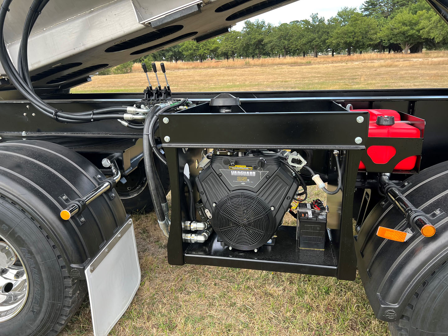 F6003 Feeder Trailer – Southern Spreaders